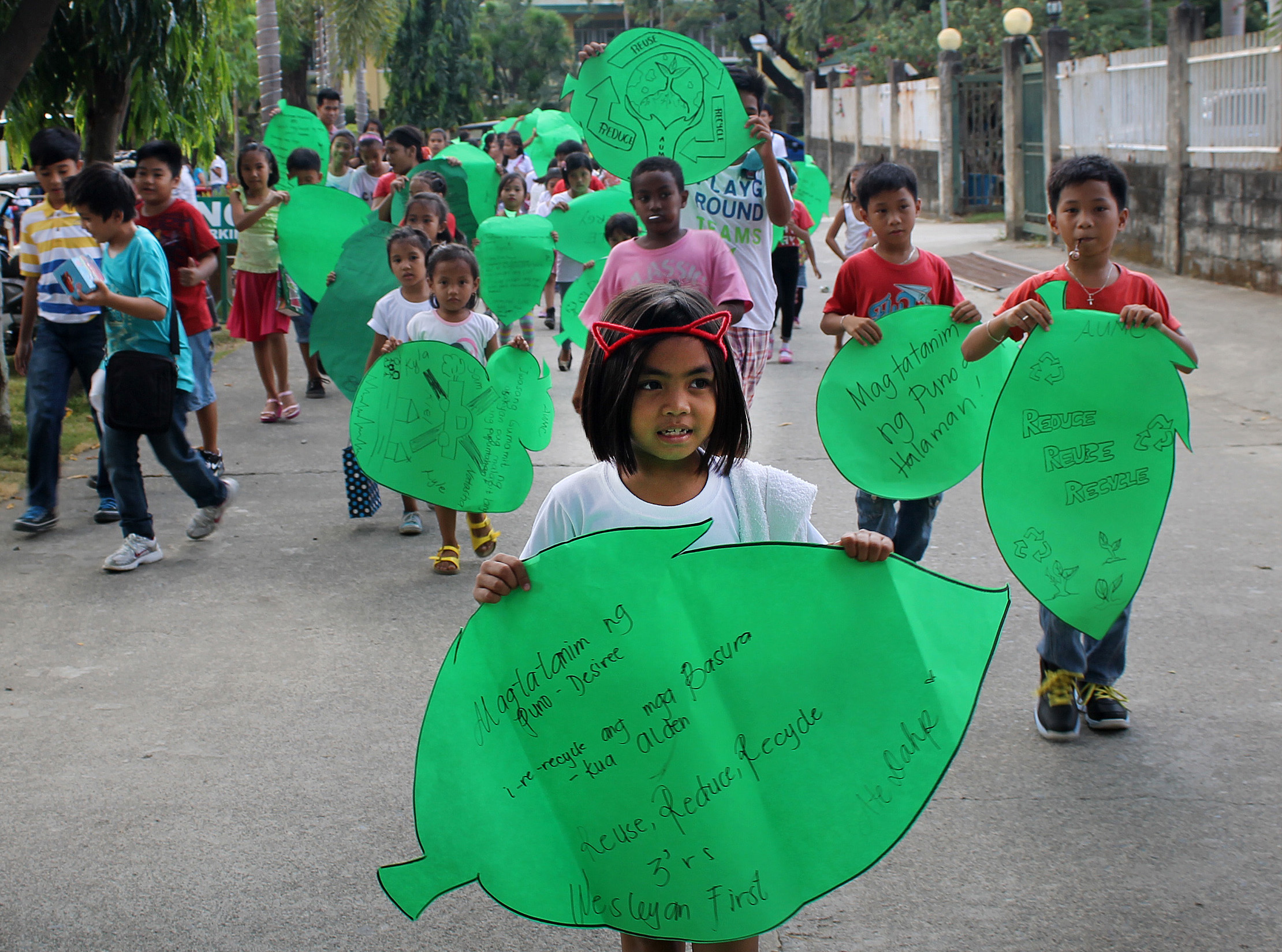 Filipino kids mobilize for climate justice