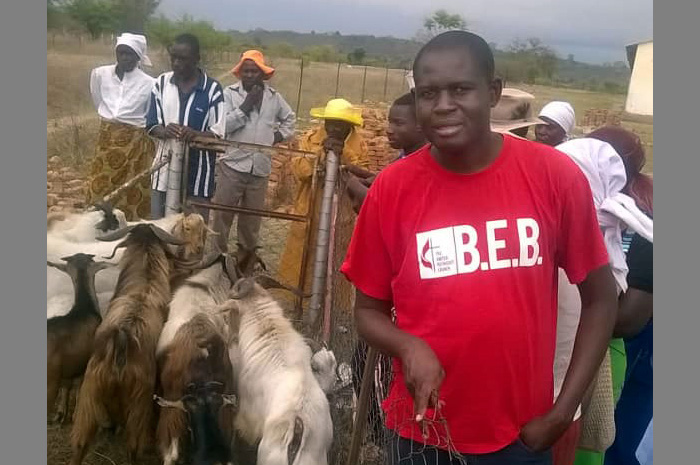 Zimbabwe United Methodists roll out goat-breeding project | UMNews.org