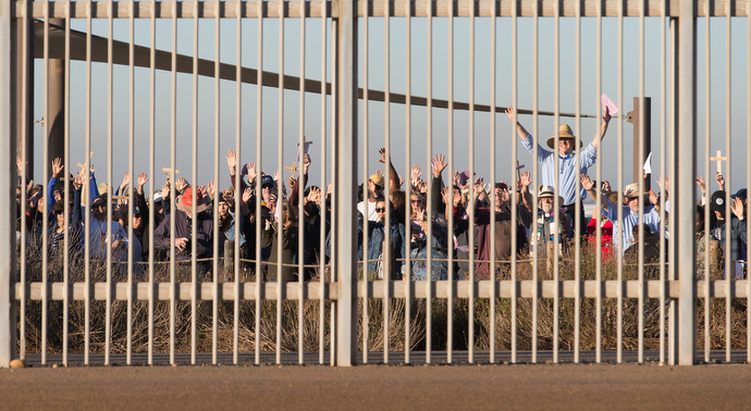 Christmas story crosses all borders