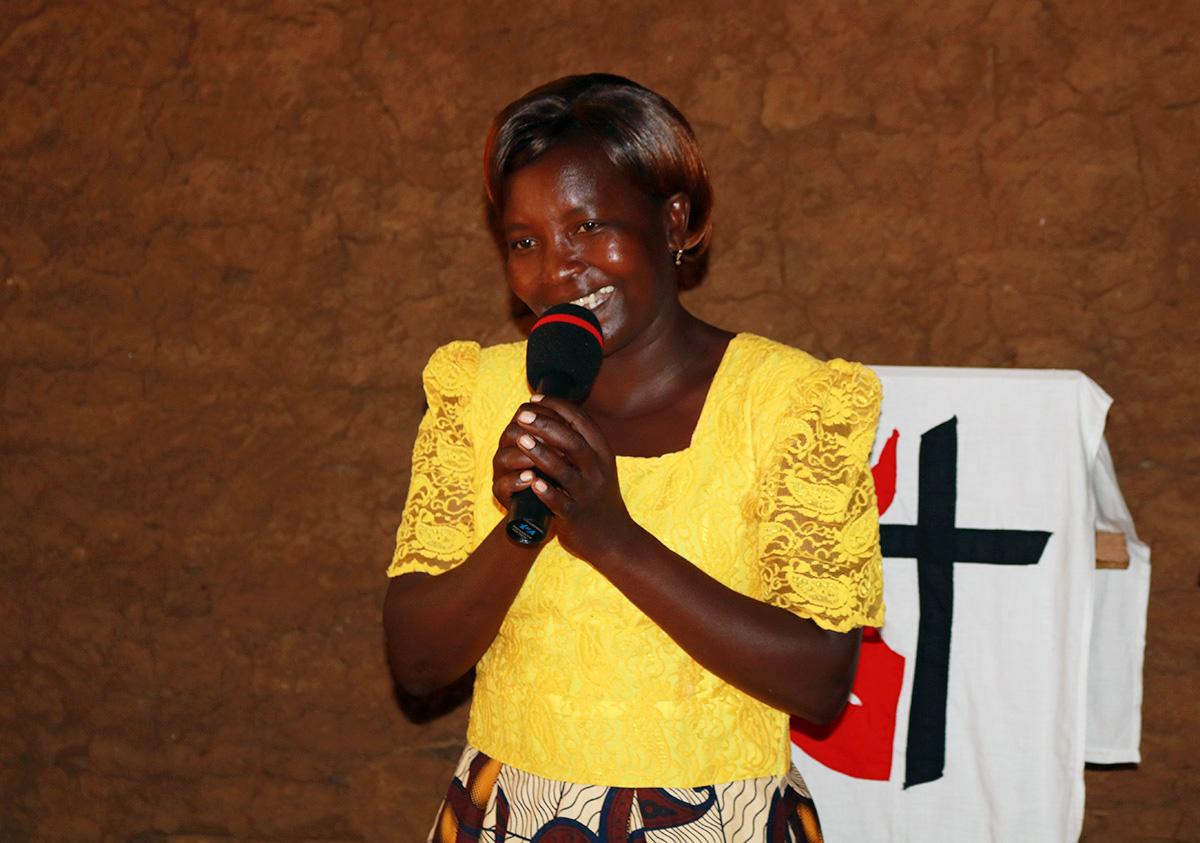 Kenyan pastors take worship door to door