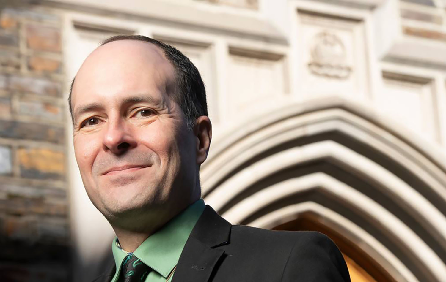 Novo reitor da Escola de Divindade Duke, Edgardo Colón-Emeric, assume cargo