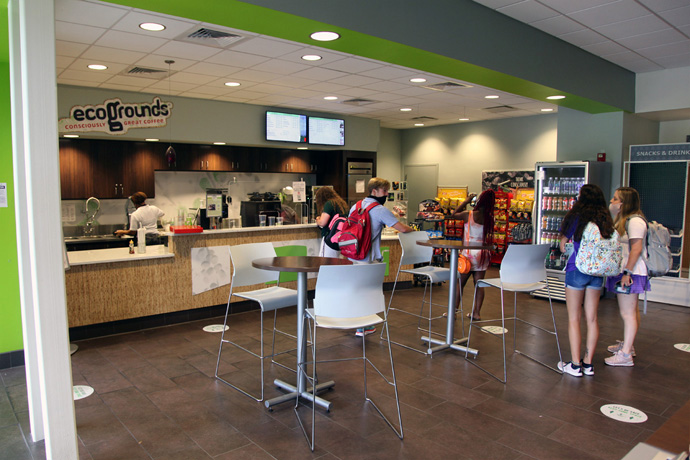 Universidades y seminarios enfrentan restricciones en torno a vacunas y ...