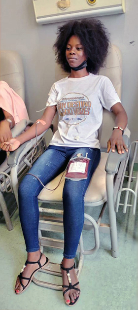 Jovens Metodistas Unidos de Angola Leste doam sangue