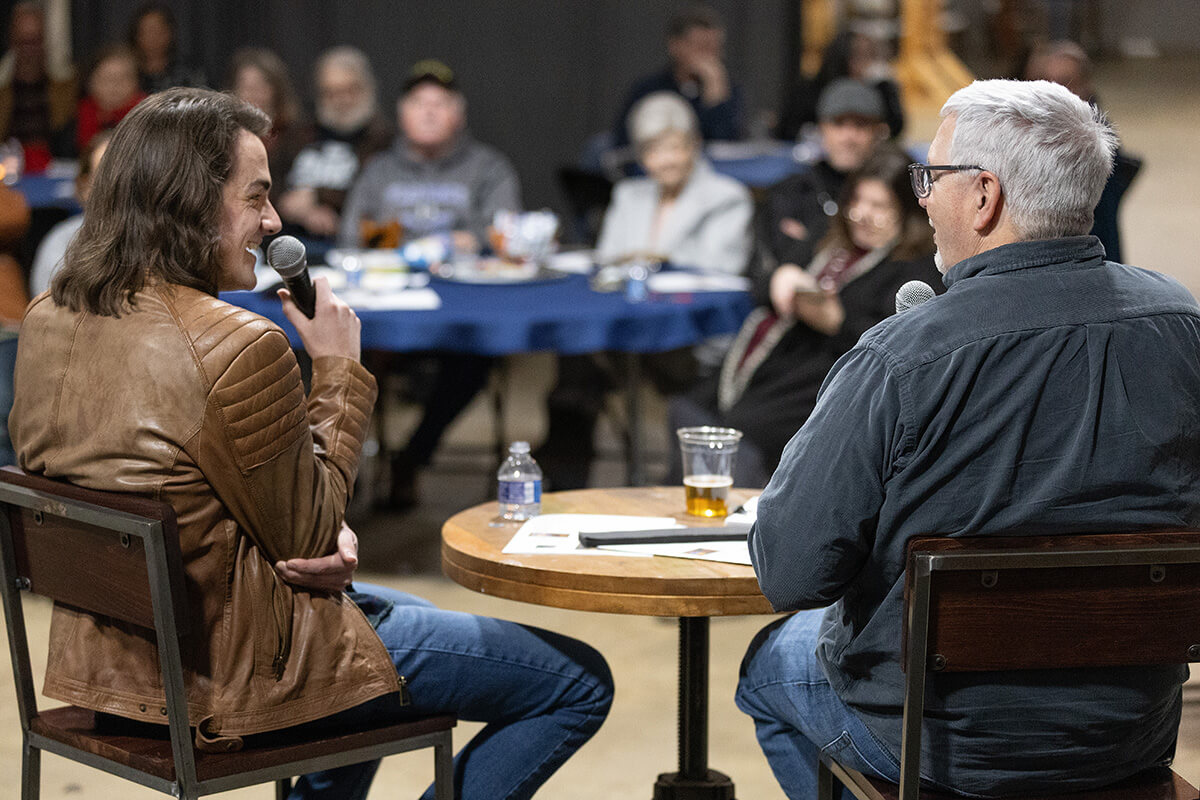 Songs spark spiritual conversations at brew pub | UMNews.org